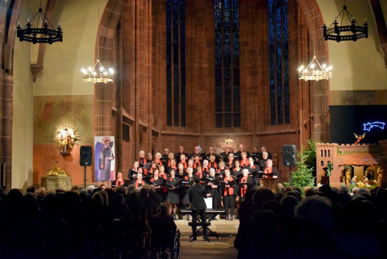 15 French Traditions of Christmas You Should Know! - French Moments