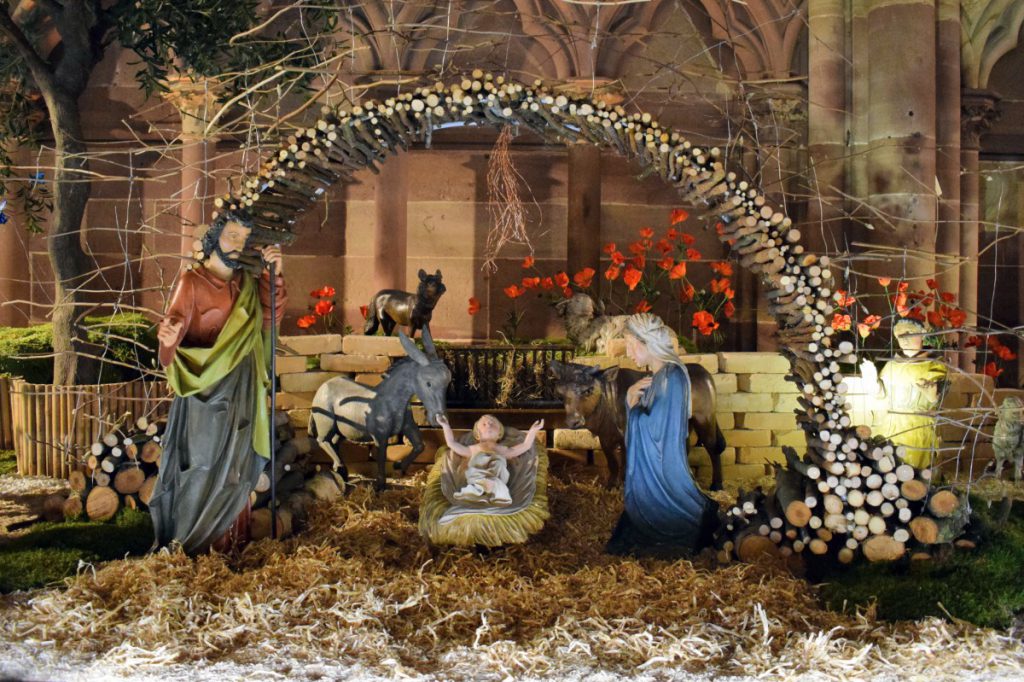 The French Christmas Traditions: Timeless Customs to Explore - French ...