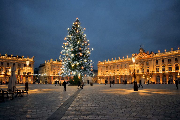 15 French Traditions of Christmas You Should Know! - French Moments