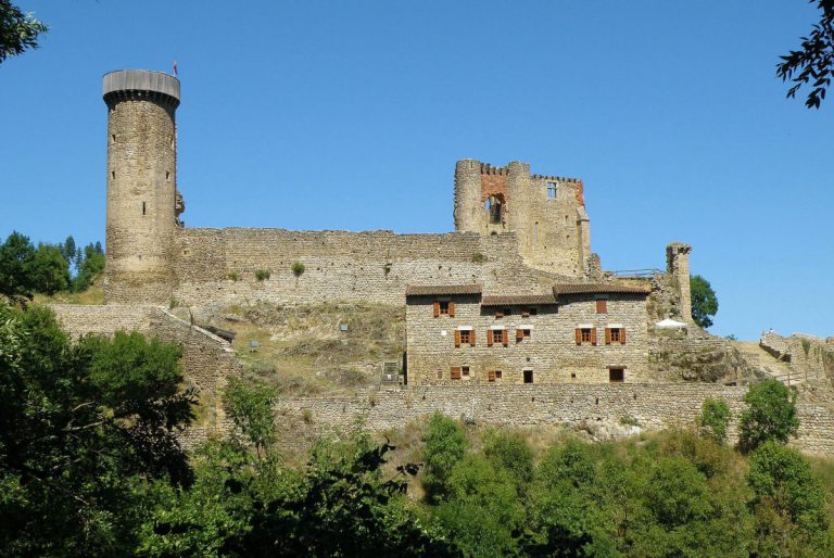 Top 10 Most Beautiful Medieval Castles of France - French Moments