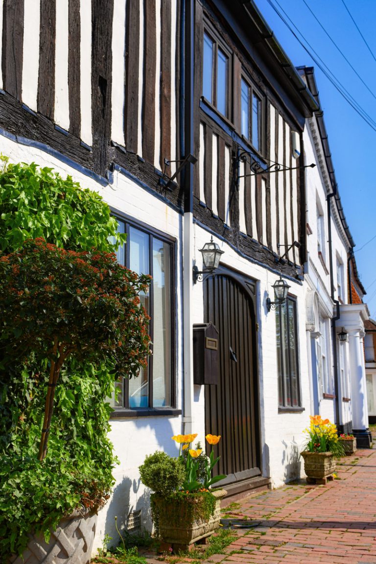 Explore the English village of Burwash, East Sussex - French Moments