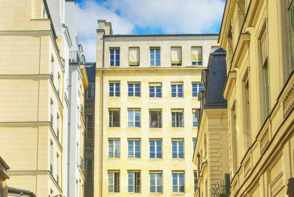 The first and tallest skyscraper of Paris - French Moments
