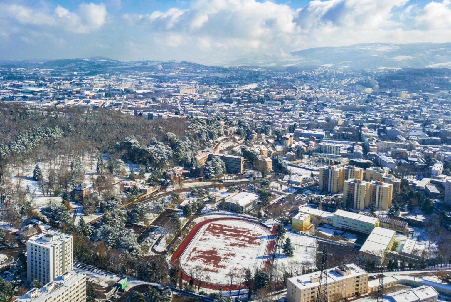 Does it snow in France? Everything you need to know! - French Moments