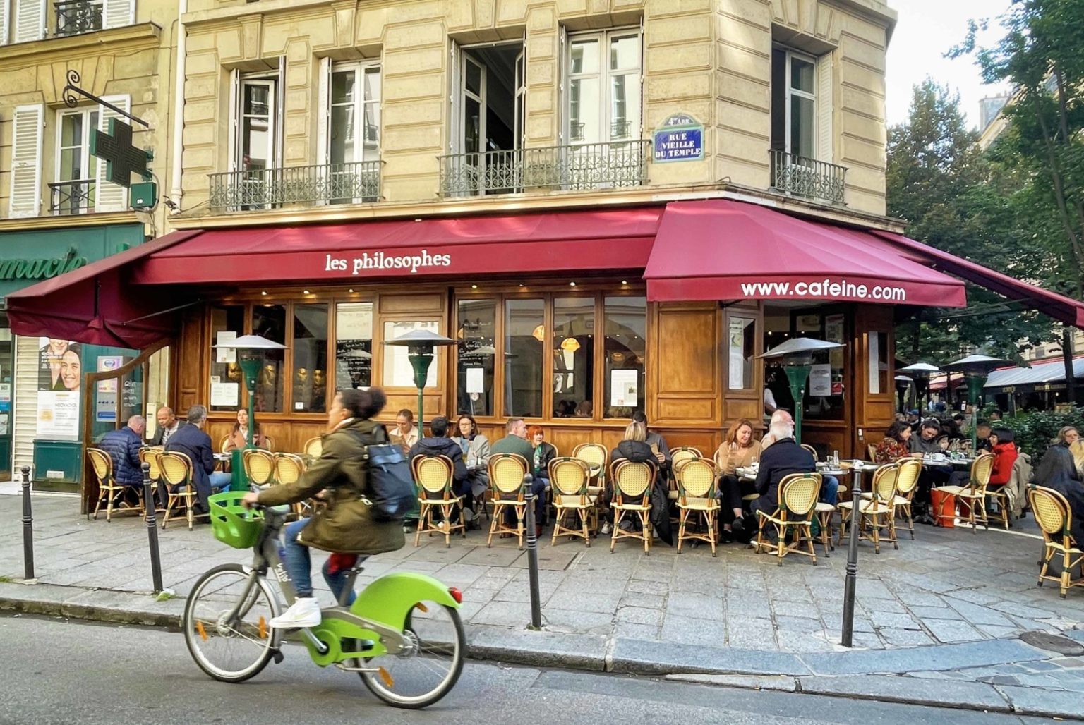16 Must-Try Parisian Restaurants in 31 Days - French Moments