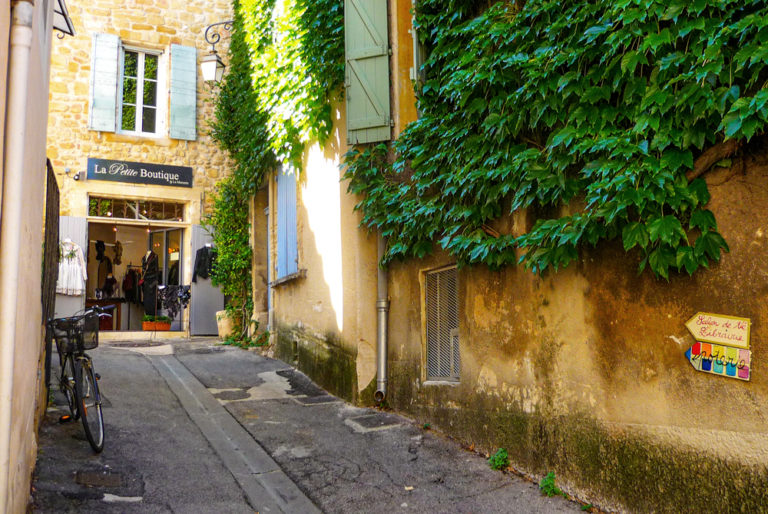 Lourmarin in Provence: What To See and Do - French Moments