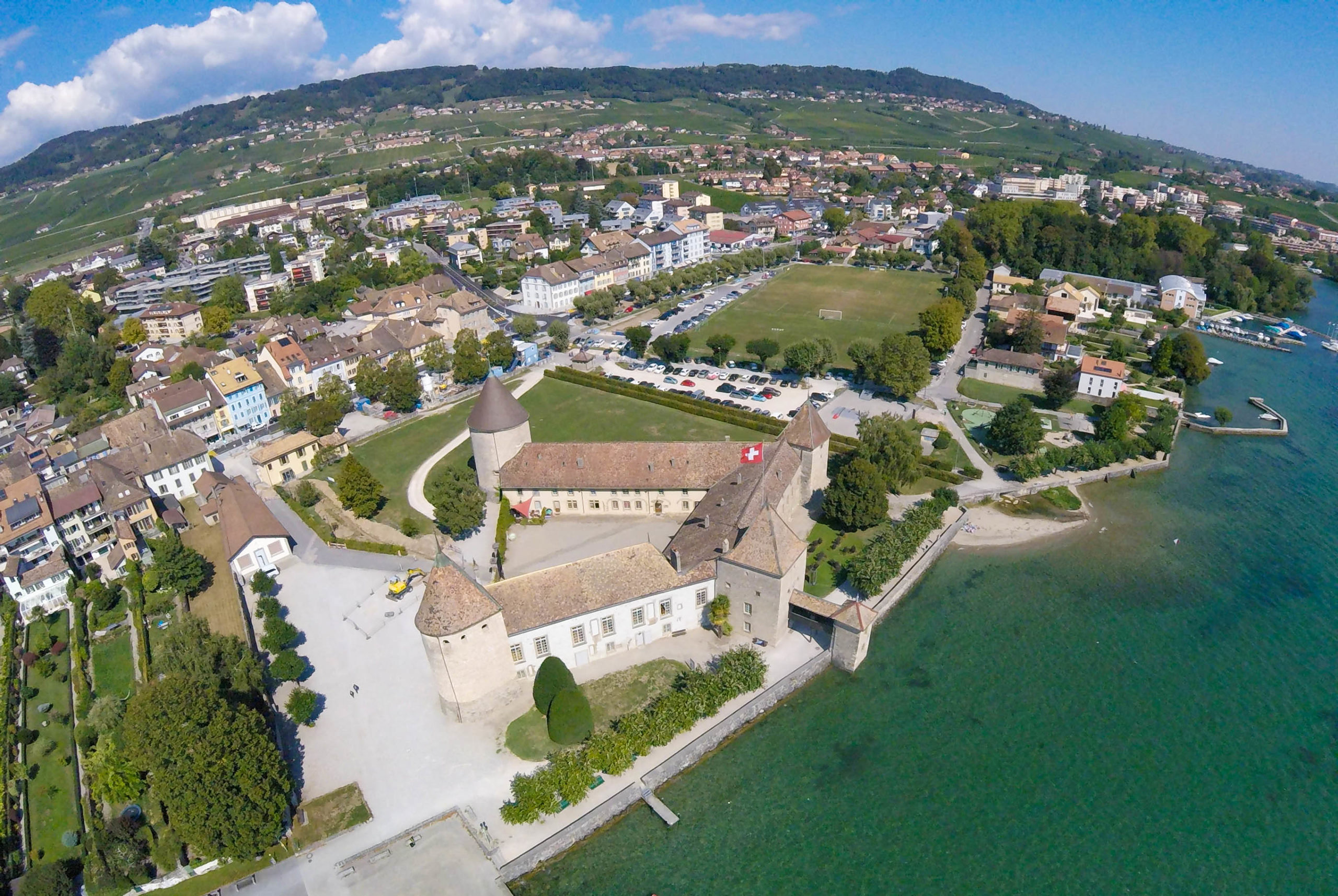 Lake Geneva: Top 10 Must-Visit Sites - French Moments