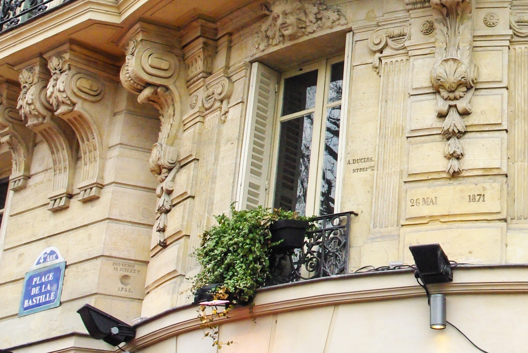 Tracing the Remains of the Bastille Fortress in Paris - French Moments