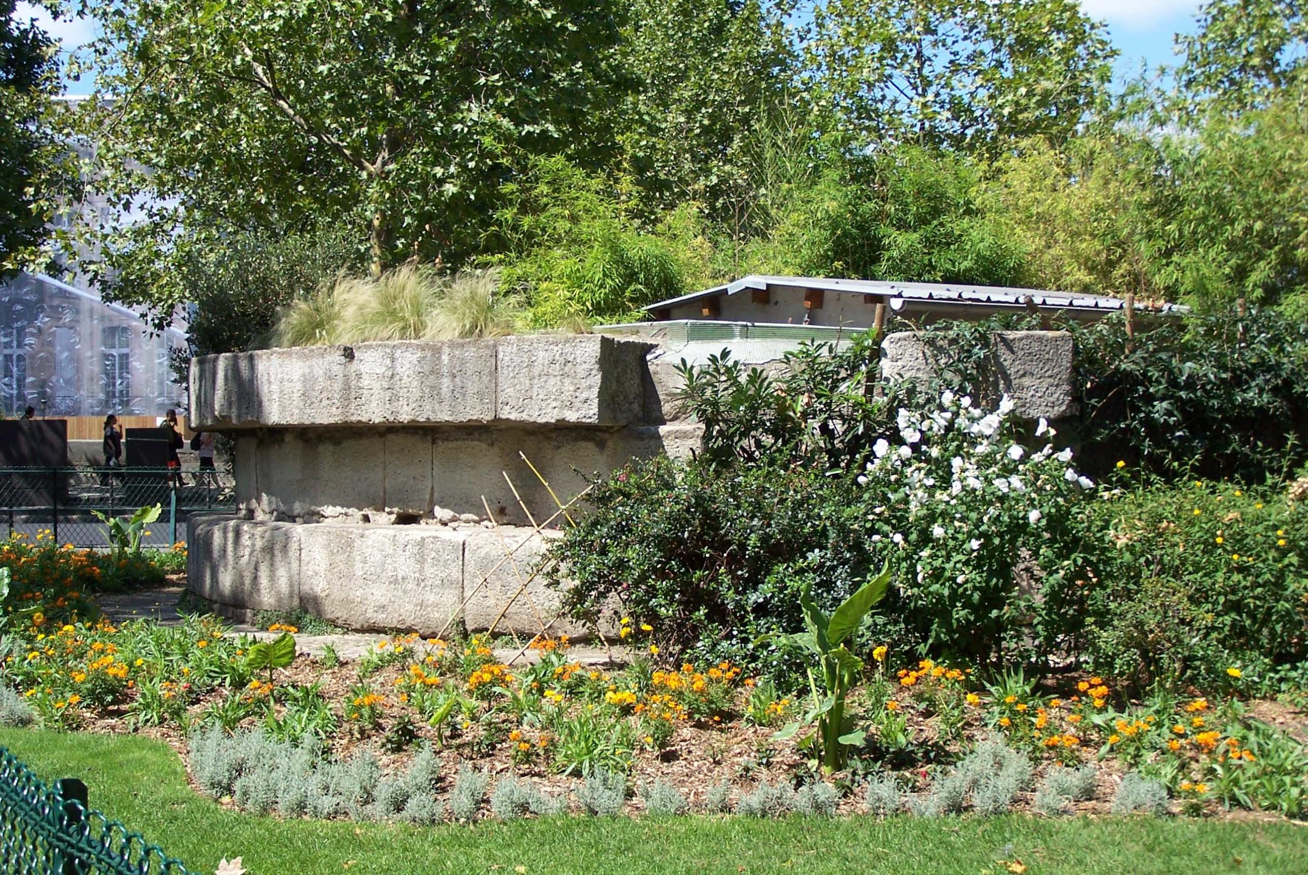 Tracing the Remains of the Bastille Fortress in Paris - French Moments