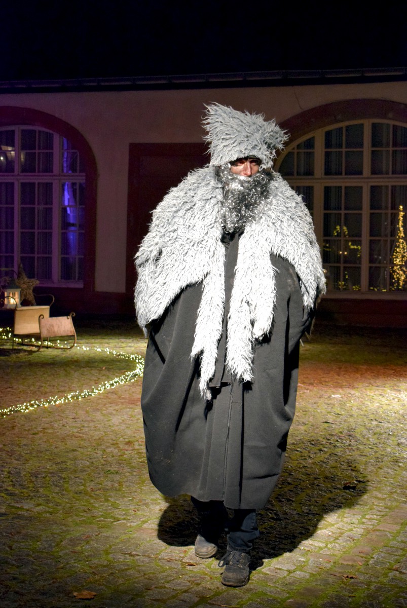 Hans Trapp, the terror of the children of Alsace - French Moments