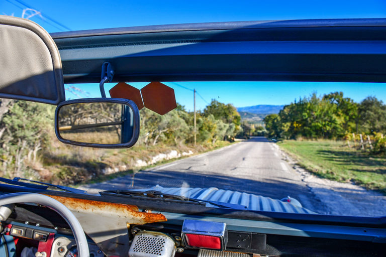 Provence in a 2CV: A Scenic Drive From Villages to Vineyards - French ...