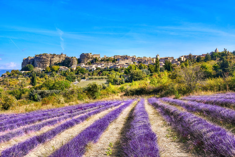 Saignon: Discover a Surprising Hilltop Village in Provence - French Moments