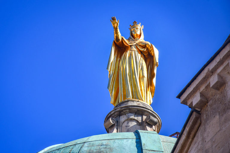 Apt in Provence: Discover the Capital of the Luberon - French Moments