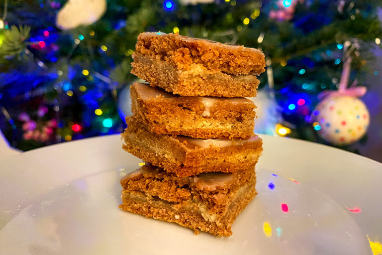 Helena Schnitten: Recipe for Delicate Christmas Cookies - French Moments